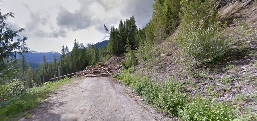 Travel guide to the top of Grey Creek Pass in Canada