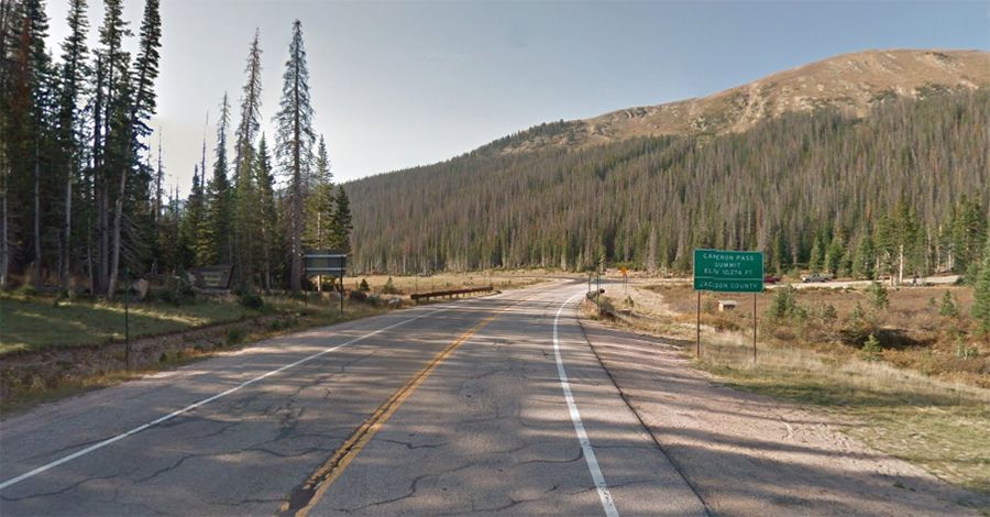 Cameron Pass: enjoy a road among the clouds in CO