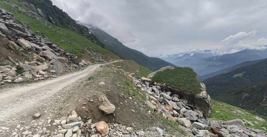 The Wild Road to Saach La