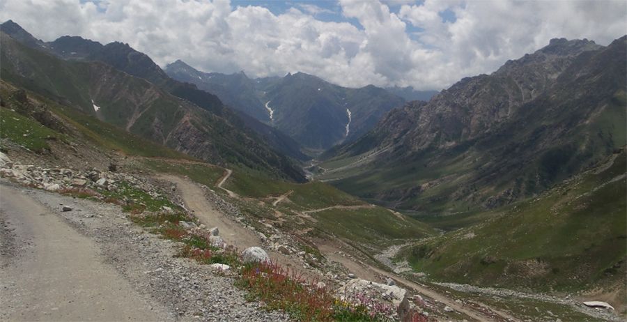 Burzil Pass, a hairpinned climb in Pakistan