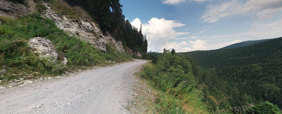 Goderdzi Pass: high clearance and good suspension