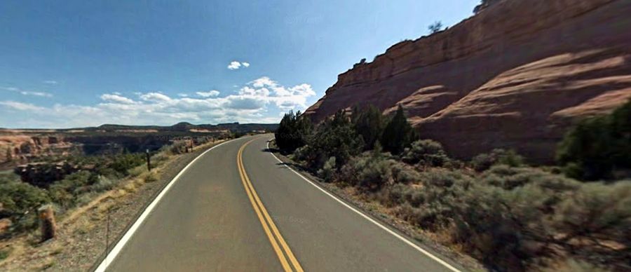 Rim Rock Drive in CO delivers dizzying cliff’s edge views