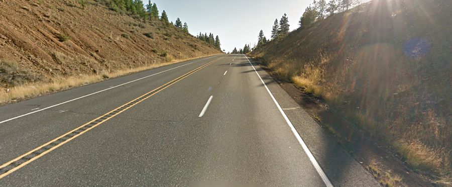Satus Pass, a paved road in the Cascades
