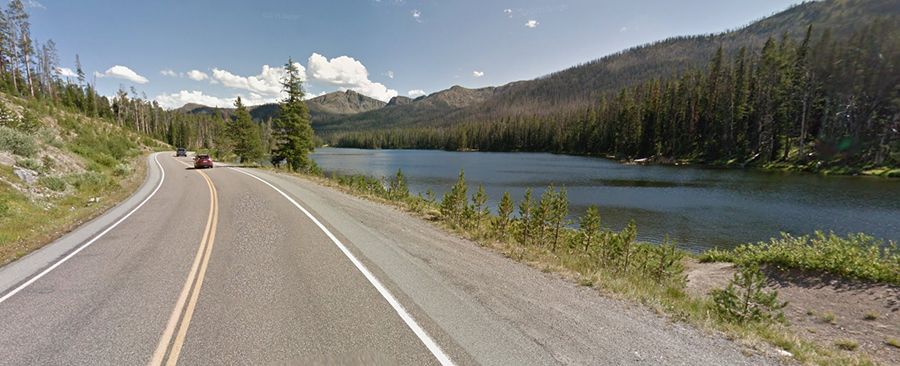 Sylvan Pass, a paved road in Yellowstone NP