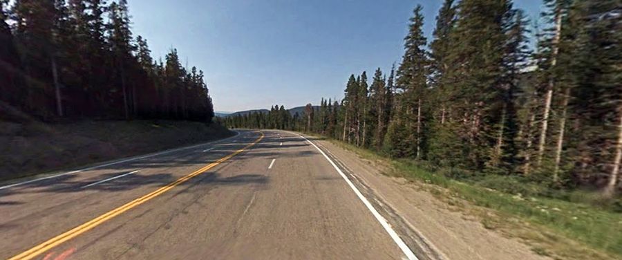 A scenic paved road to Kings Hill Pass