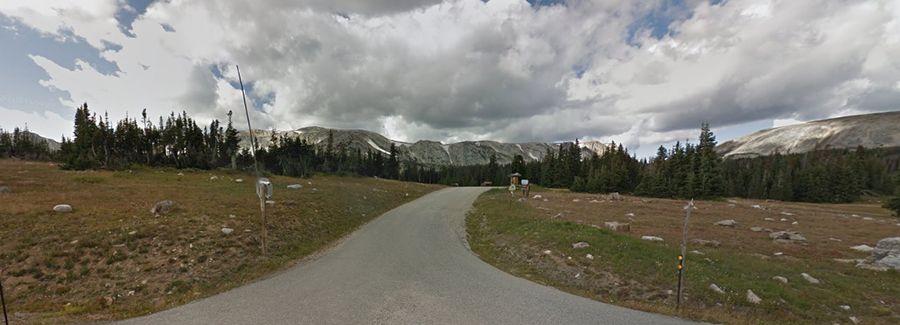 A delightful drive to Lewis Lake