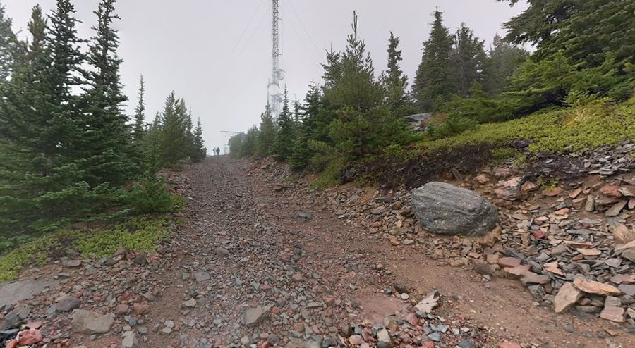 Travel guide to the top of Mount Defiance in OR