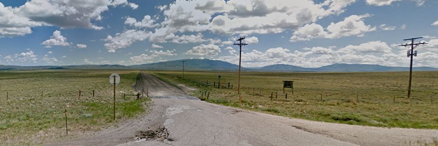 Elk Mountain, an epic enthralling road in Wyoming