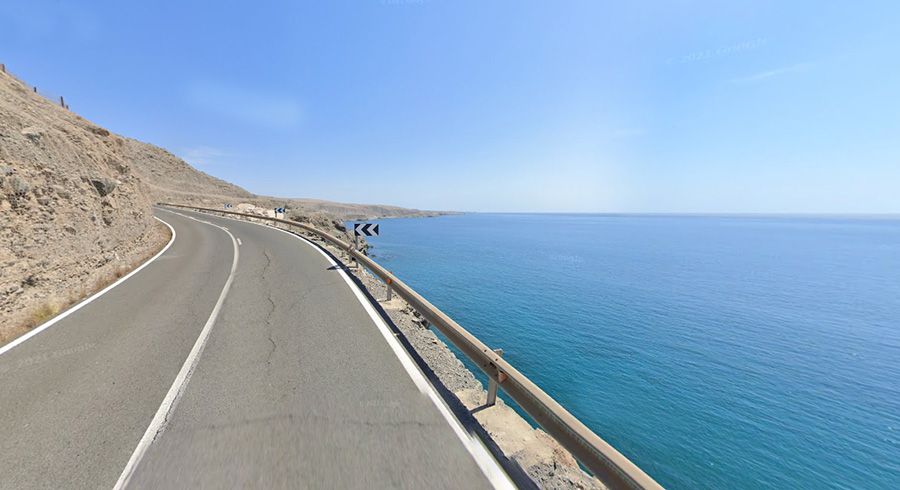 GC-500 is a cliffside road in Gran Canaria island
