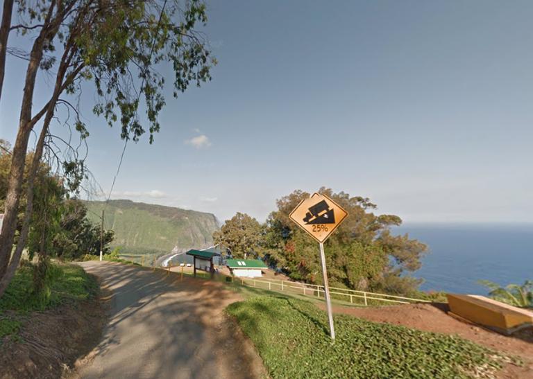 Thrilling Adventure on Waipio Valley Road in Hawaii: The Steepest Road ...